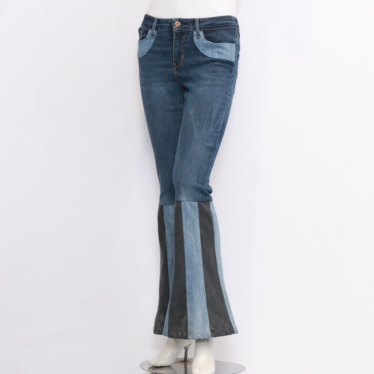 Ladies Reworked Levis Rainbow Flared - Wholesale – Creed Vintage